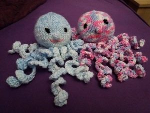 13 Knitted Octopus Free Patterns - Knit-Knit