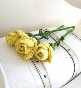 15 Knitted Rose Free Patterns - Knit-Knit
